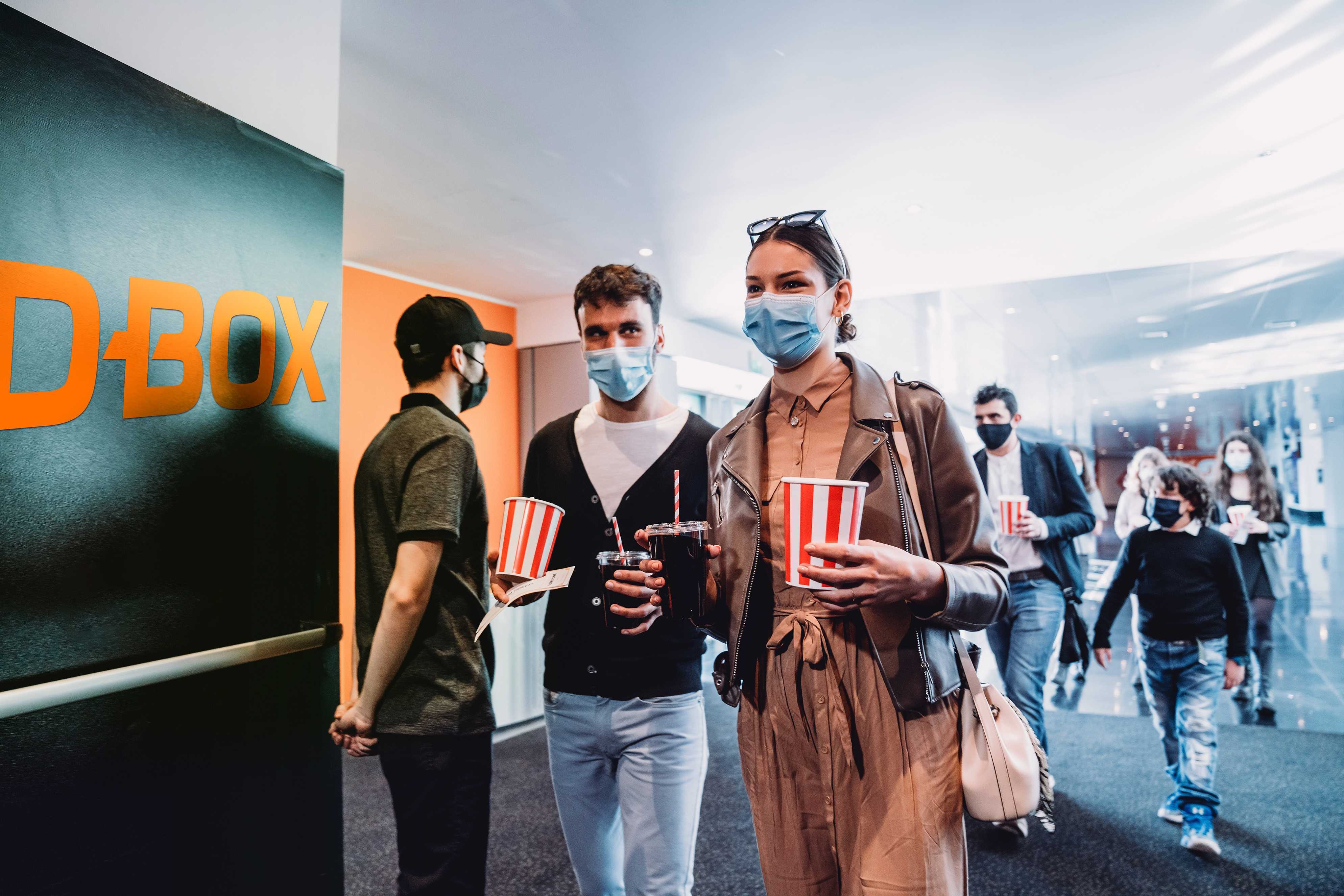 How to Beat Holiday Movie Crowds & What to See